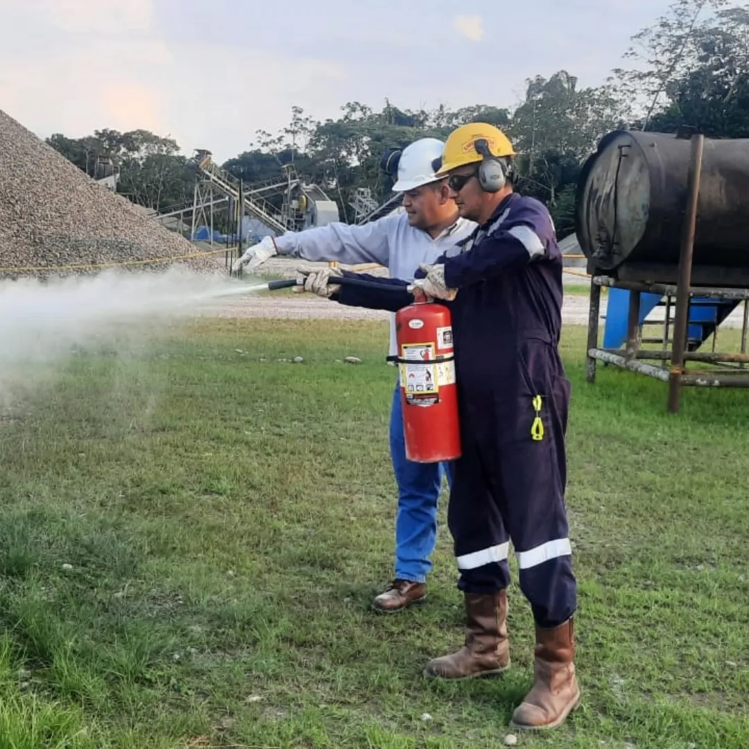 Lucha Contra Incendios y Brigadas de Rescate | Capacitaciones en ...