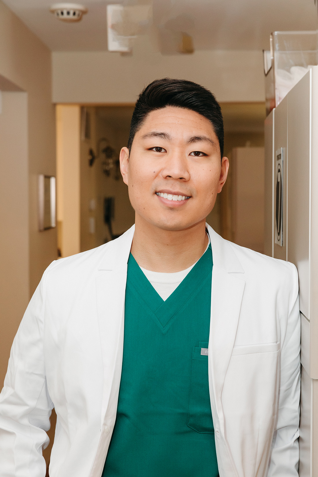 Dr. Heller, Dr. Didonato, Dr. Shin | Oral Implants Dentistry