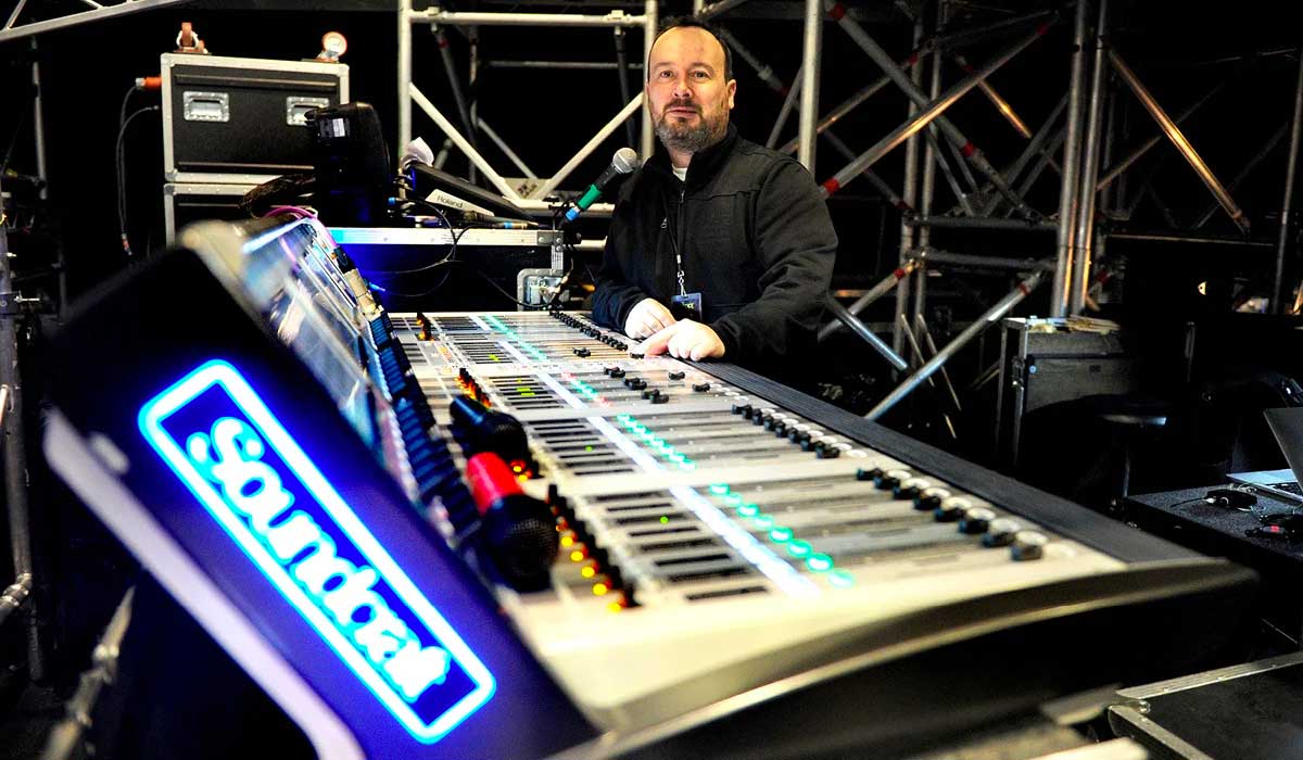 Soundcraft Vi’s continue to fly for Adlib | Adlib