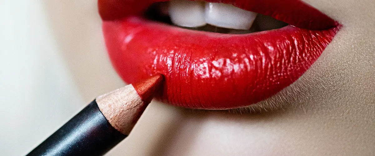 Top 4 Benefits of Using Custom Lip Liner Boxes