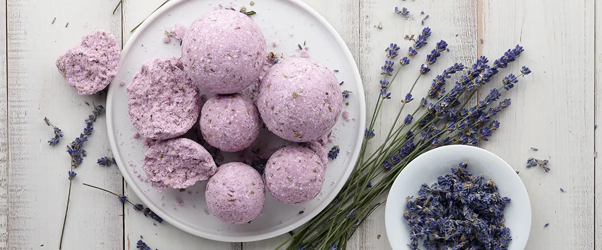 Boost Sales: Eye-Catching Bath Bomb Labeling Tips