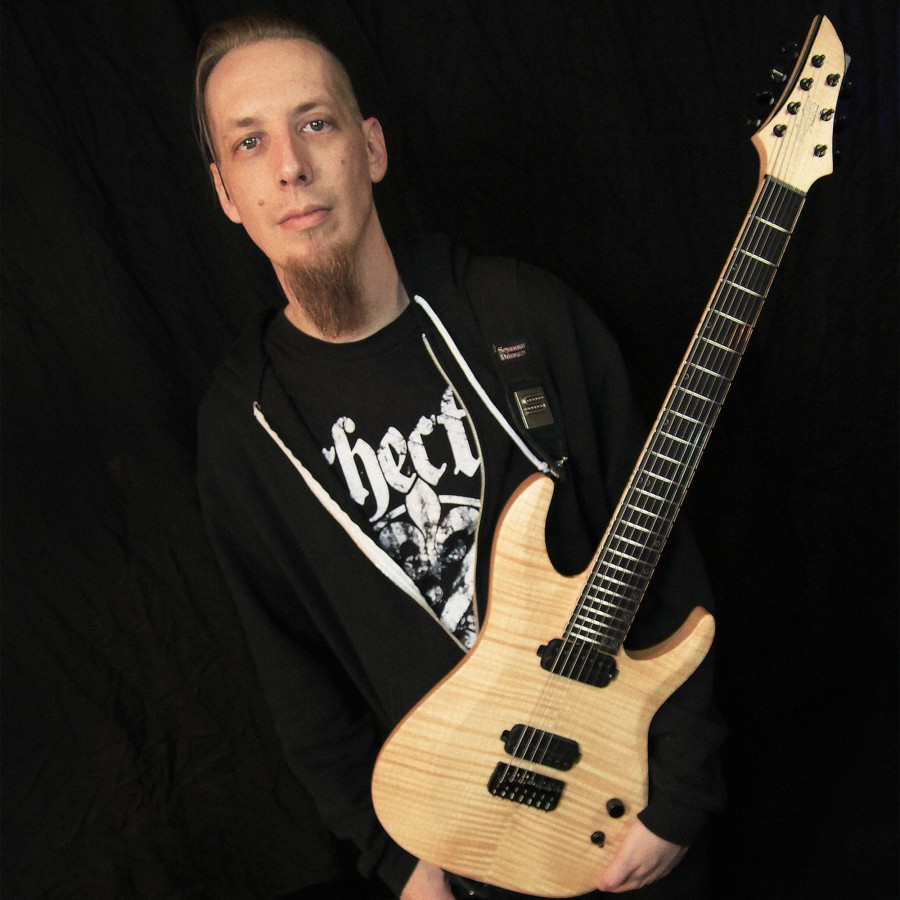 SCHECTER - Un nouveau modèle signature pour Keith Merrow