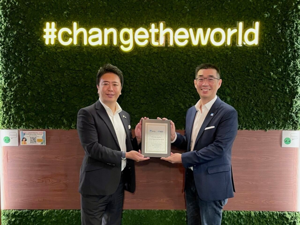 Visit to M-DAQ from the Mayor of Fukuoka, Sōichirō Takashima and Team ...