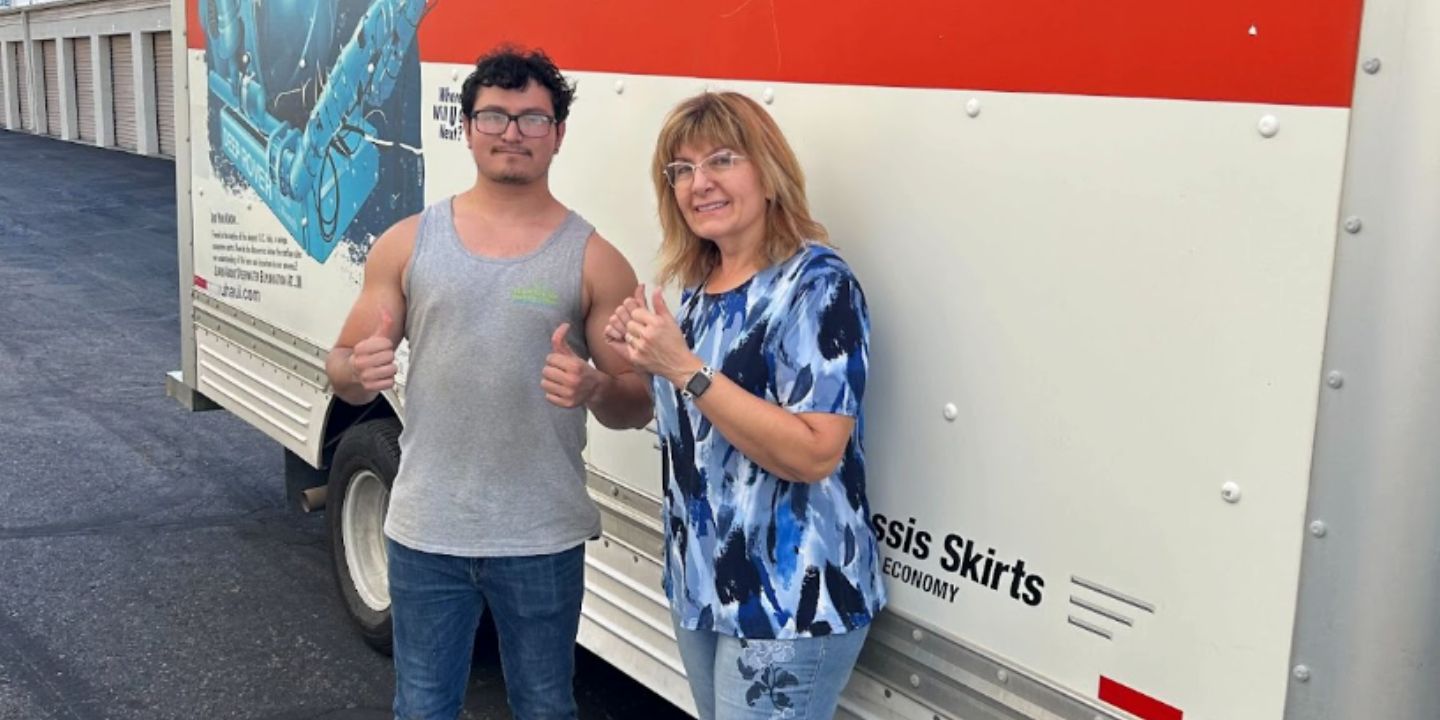 How Early Should You Book a Moving Company?