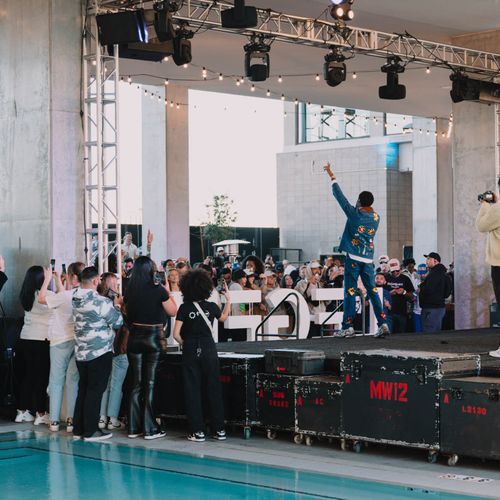 A community for the constantly curious. | X Phoenix