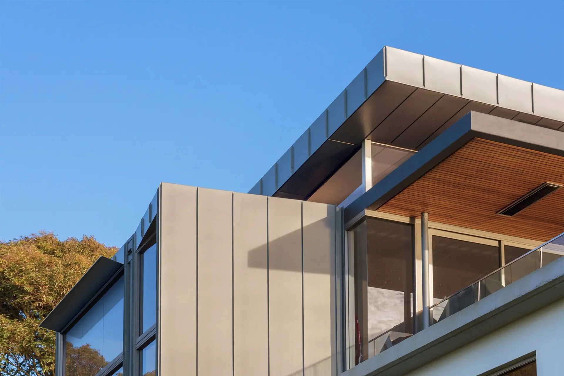 Durahoods | Bracket-Free Hoods | Gold Coast, Australia