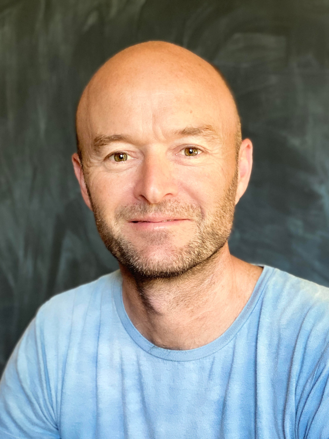 Renowned Apple Industrial Designer Peter Russell-Clarke Joins Vast as ...