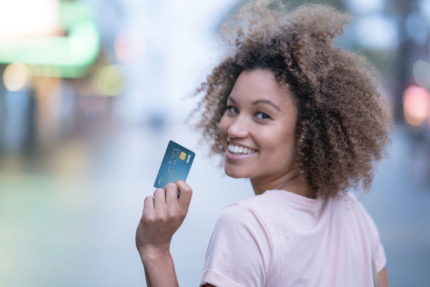 Ava Blog • 12 Credit Score Myths to Look Out For