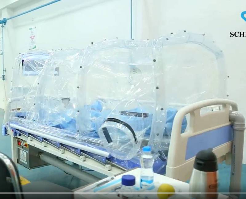 Flexible Patient Isolator System | Products | Schematic Engineering