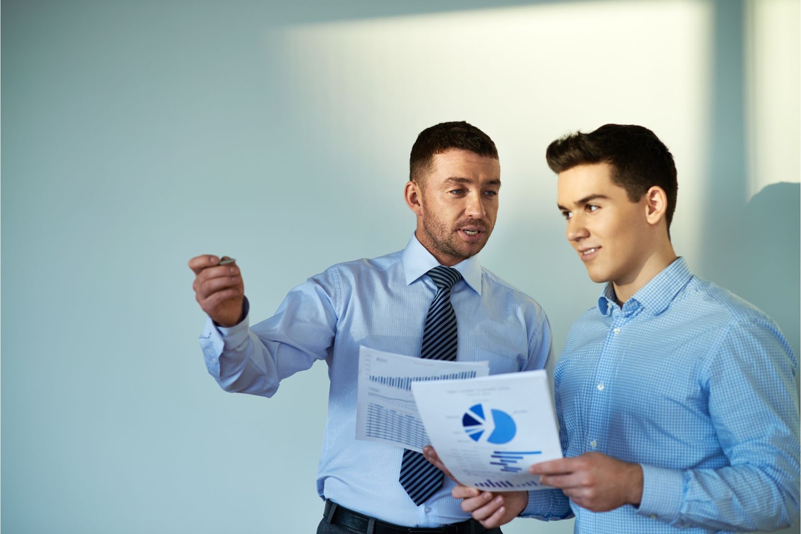 CFA vs. ACCA - What Are the Key Differences?
