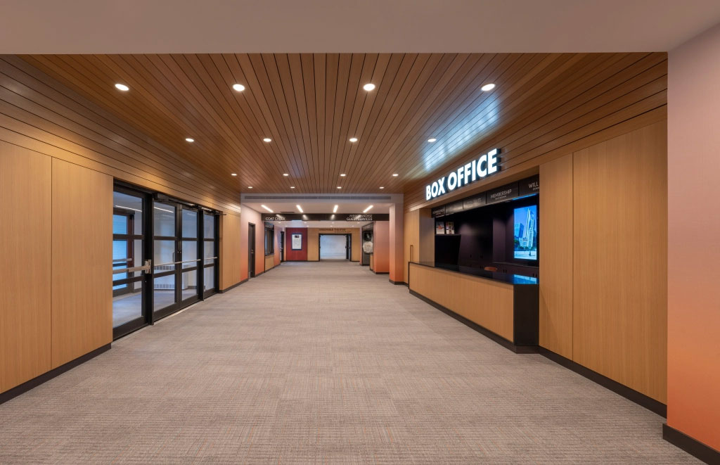 Escarpita Construction - Steppenwolf Theatre