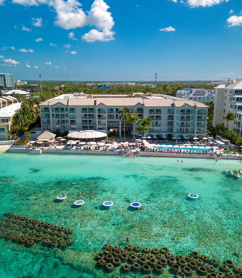 Grand Cayman Marriott Resort | Air Canada Vacations