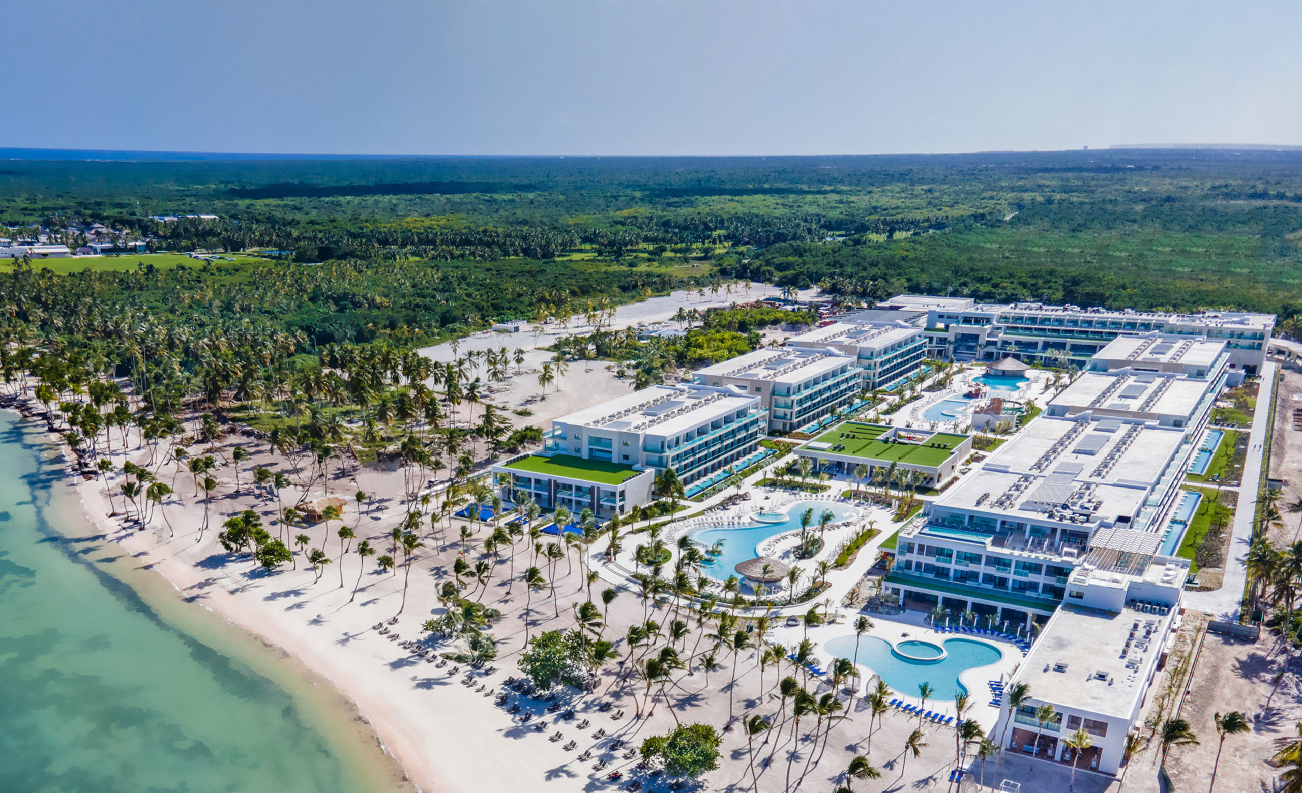 Serenade Punta Cana Beach & Spa Resort | Rêves de Soleil | Vacances Air ...