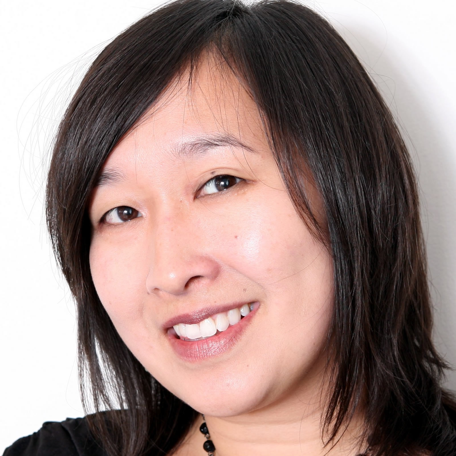 Lisa Chiu - Profile | Literary Cleveland