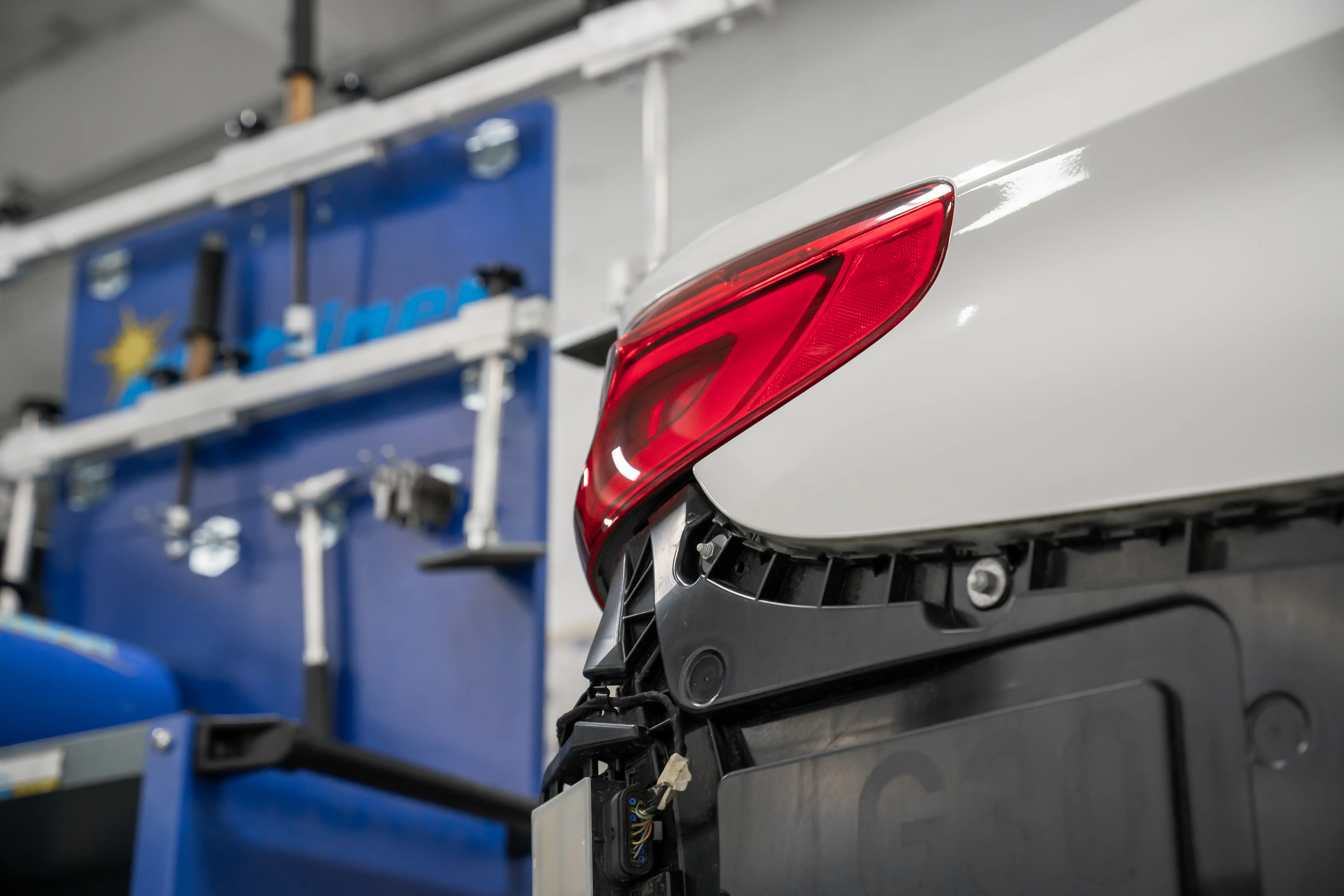 Our Auto Body Repair Services Ontario | CSN 427 Auto Collision