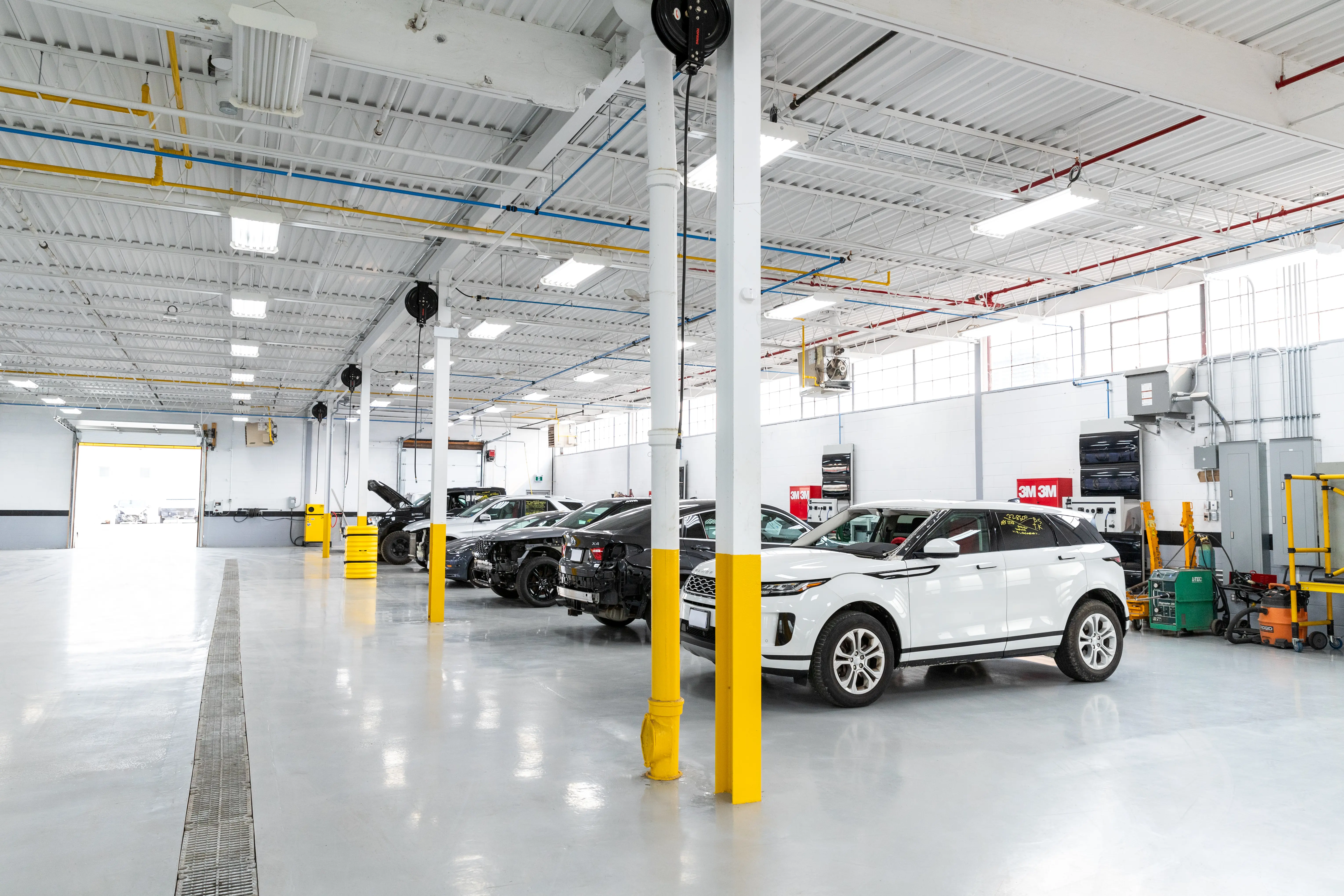 Collision Repair Services Ontario | CSN 427 Auto Collision