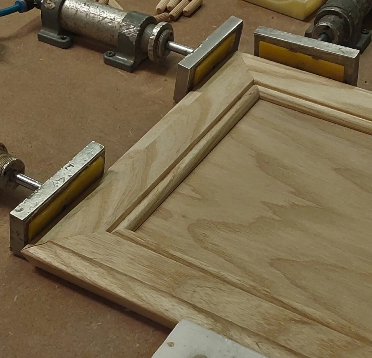 Perfiles del Real | Pioneros en la fabricación de molduras recubiertas