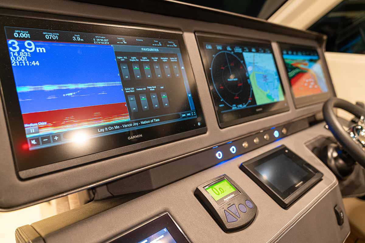 Dickey Boats Semifly 45