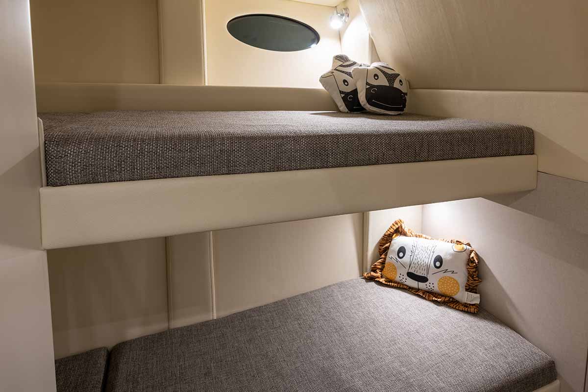 Dickey Boats Semifly 45