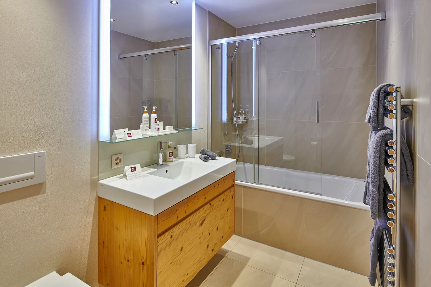 Deluxe double room - Hotel Aspen Grindelwald - Swiss Alps