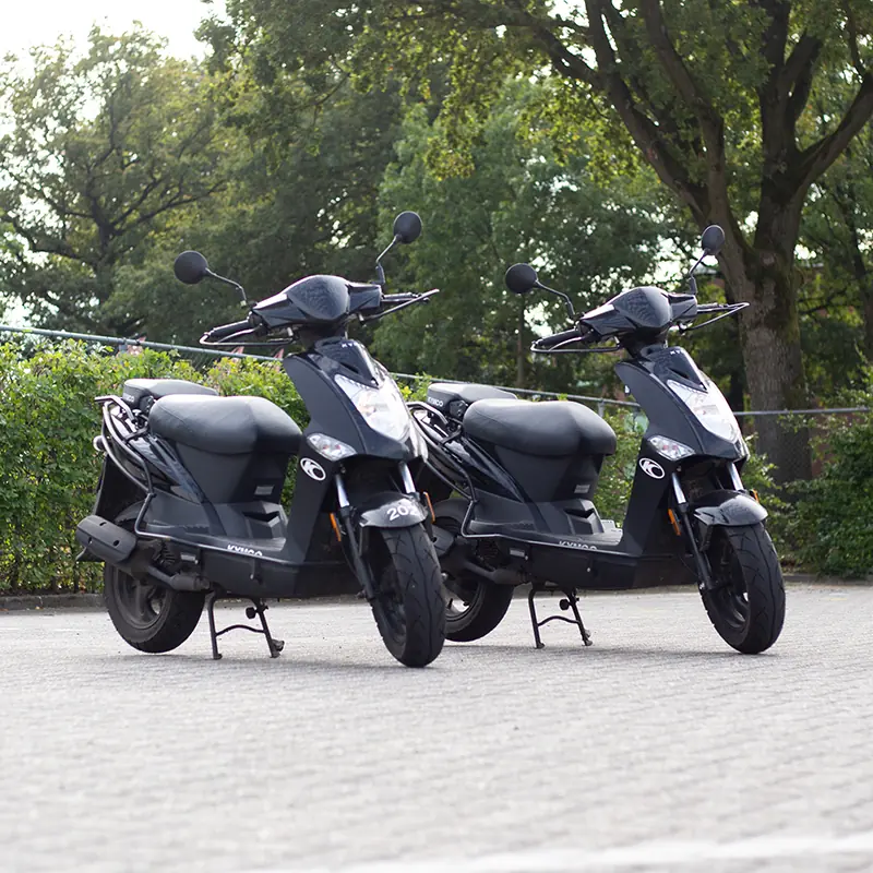 Haal snel je bromfiets rijbewijs (AM) | De Weerd