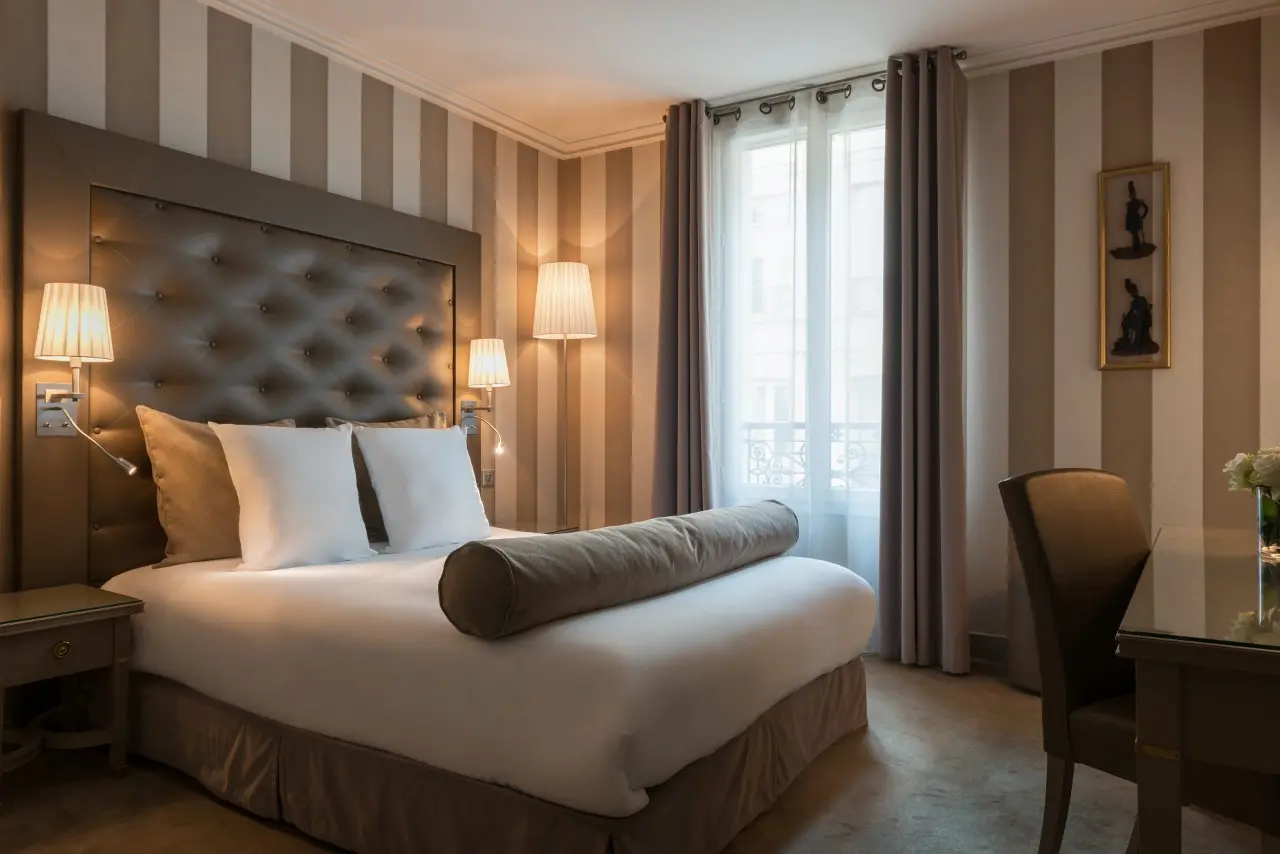 Découvrez le nouveau site de l’hôtel Saint-Cyr Étoile de Paris