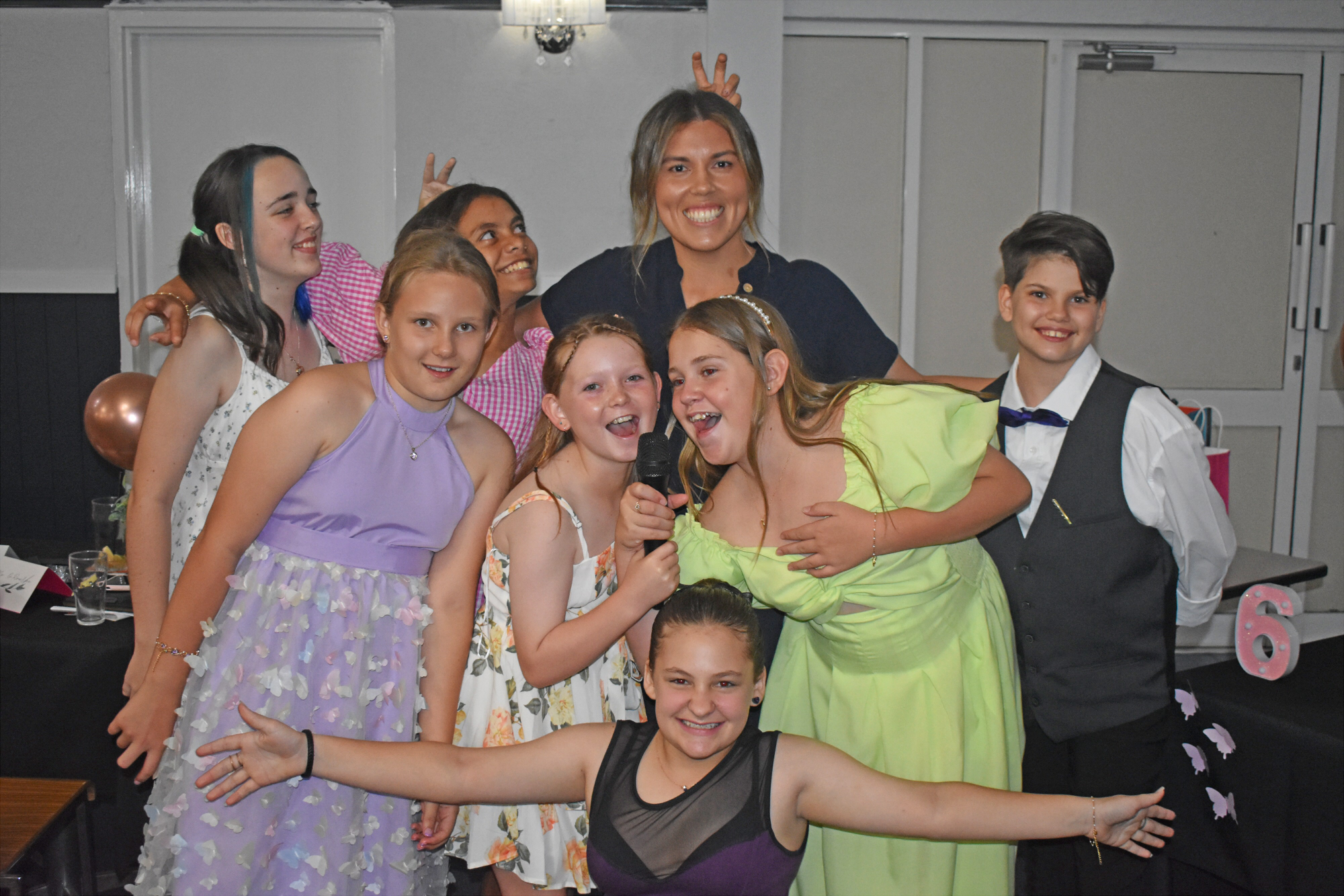 Brandon State School Farewells Year 6 Class - Mackay Whitsunday LIfe