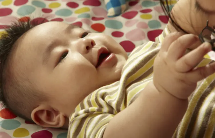 When Do Babies Reduce and Stop Napping - Smart Sleep Coach by Pampers™