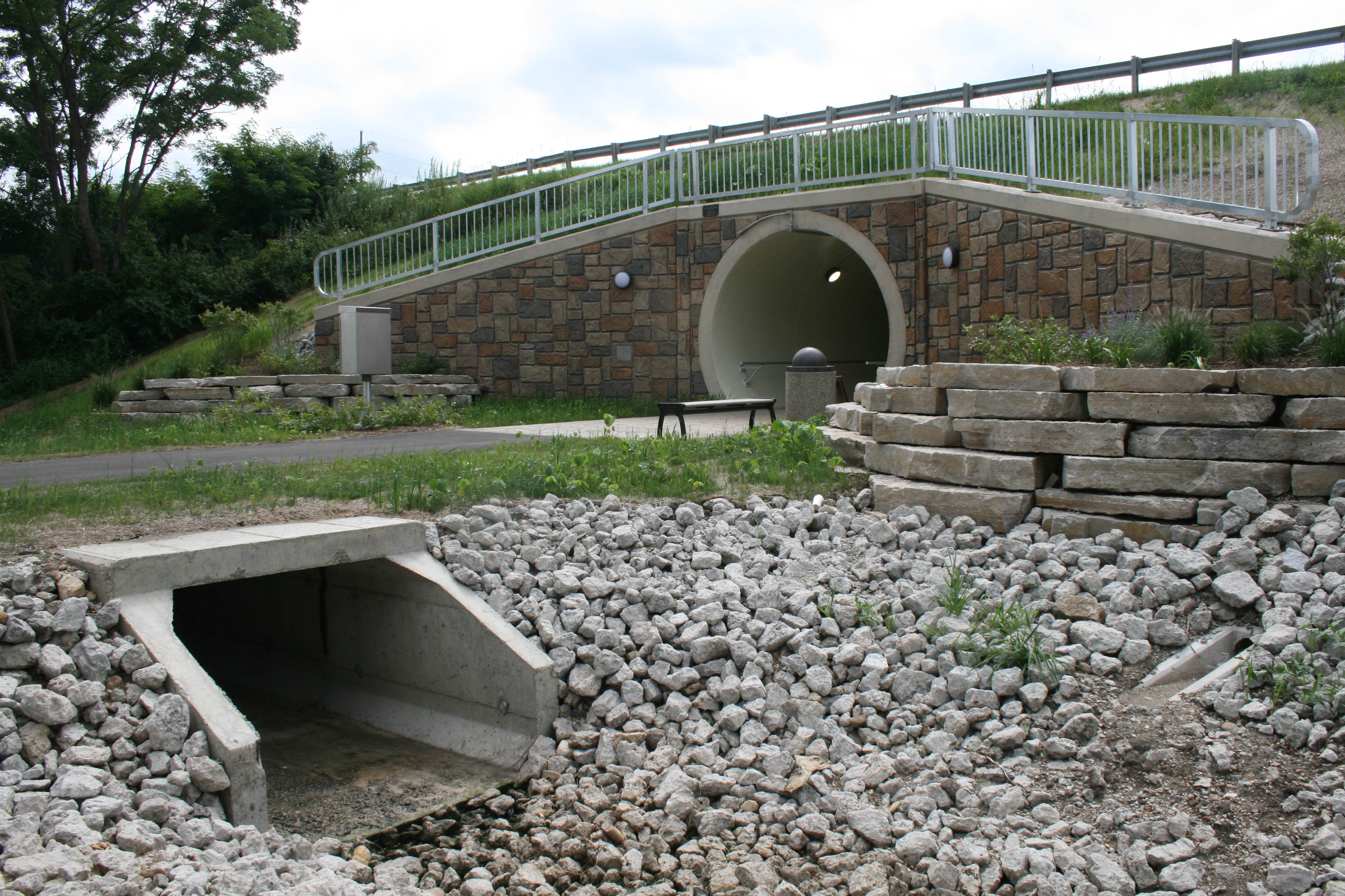 South Street Pedestrian Trail Underpass | Bodwé