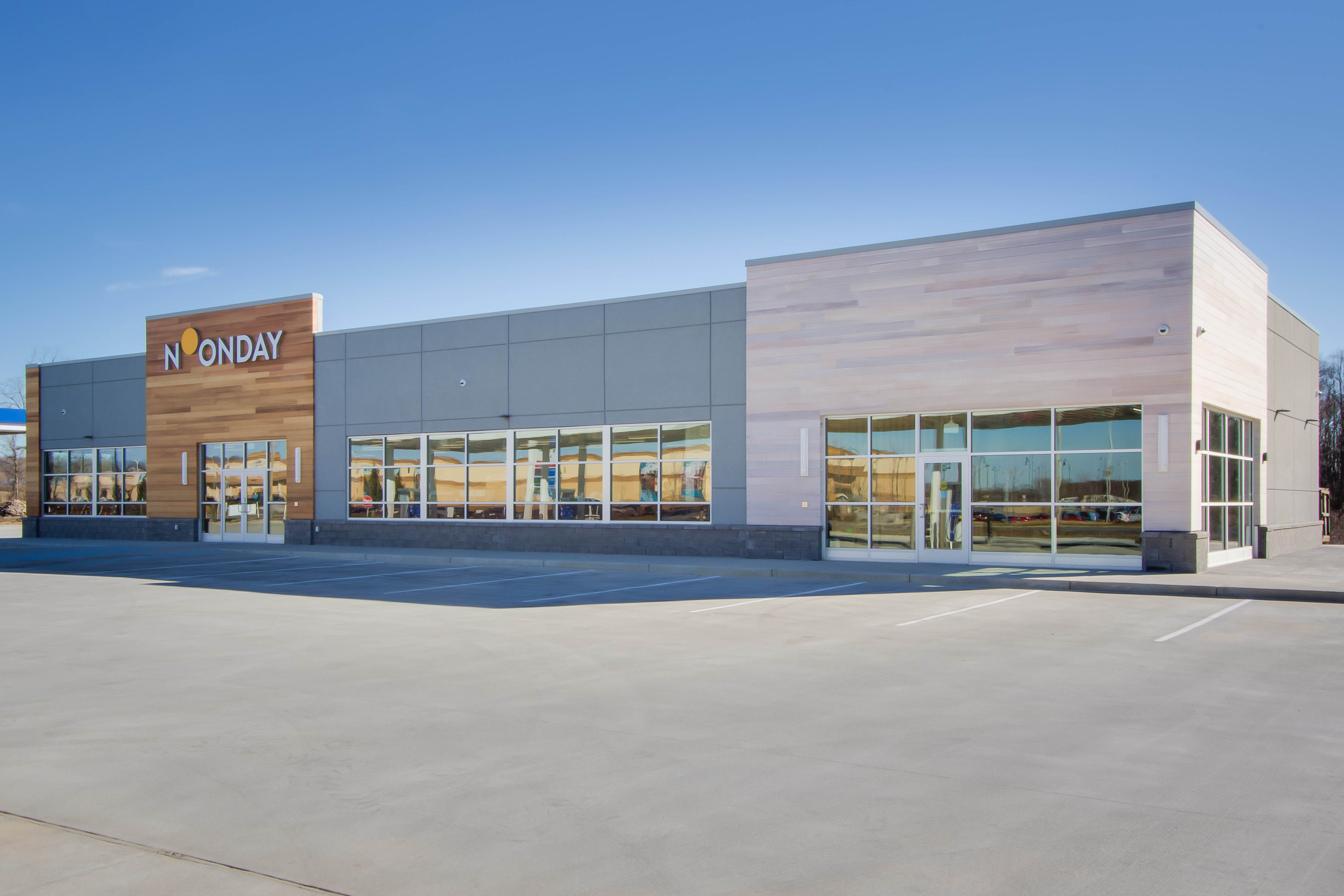 Noonday Market & Fuel Station | Bodwé