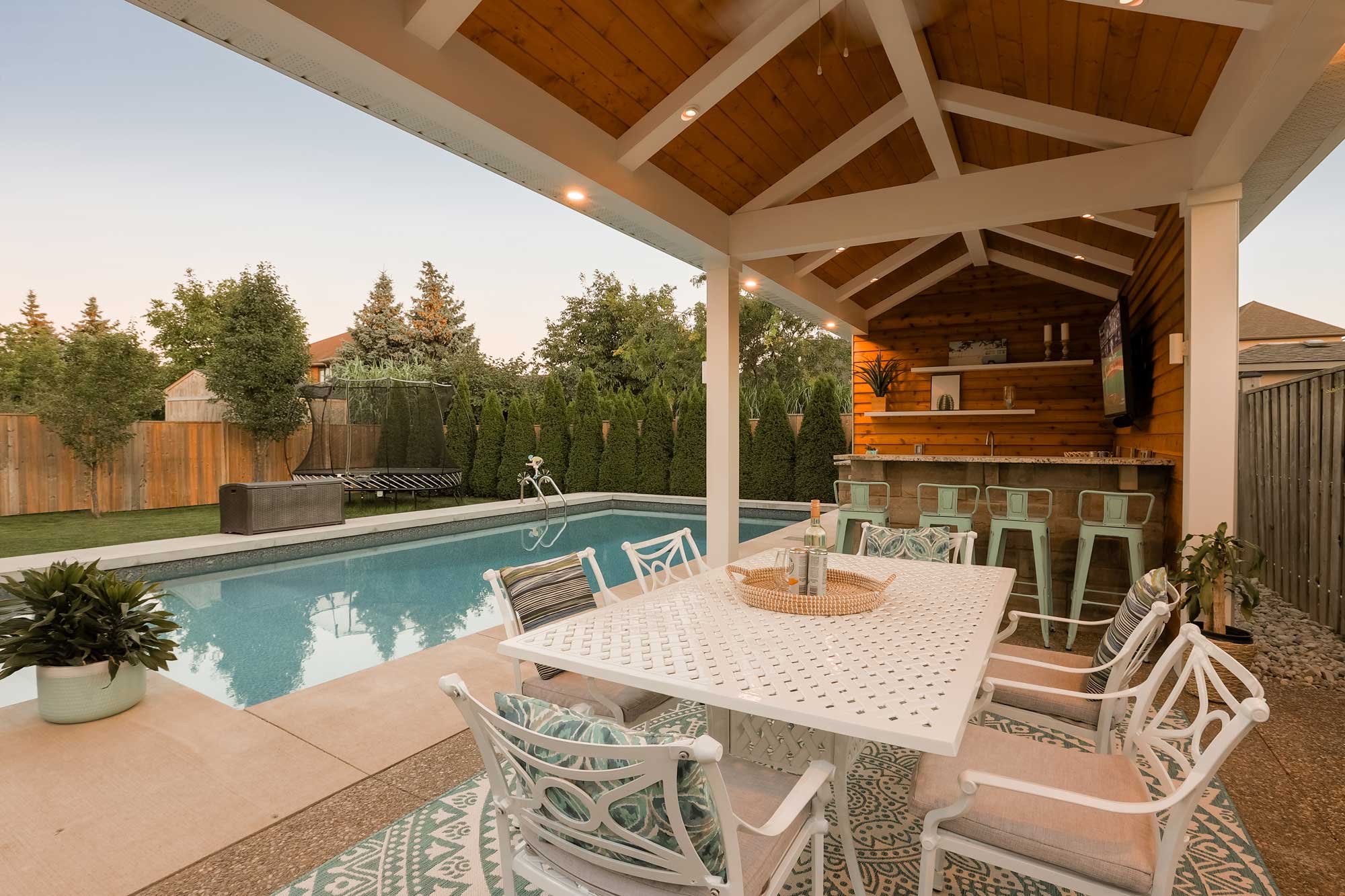 Construction | Niagara Outdoor | Design + Build.