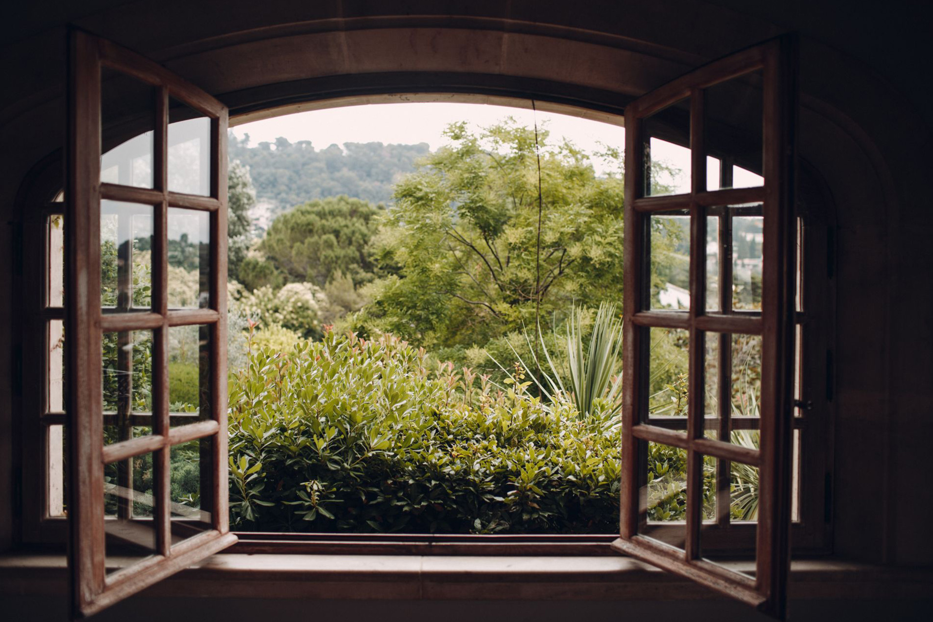 What Is a Casement Window? | Clera Windows + Doors