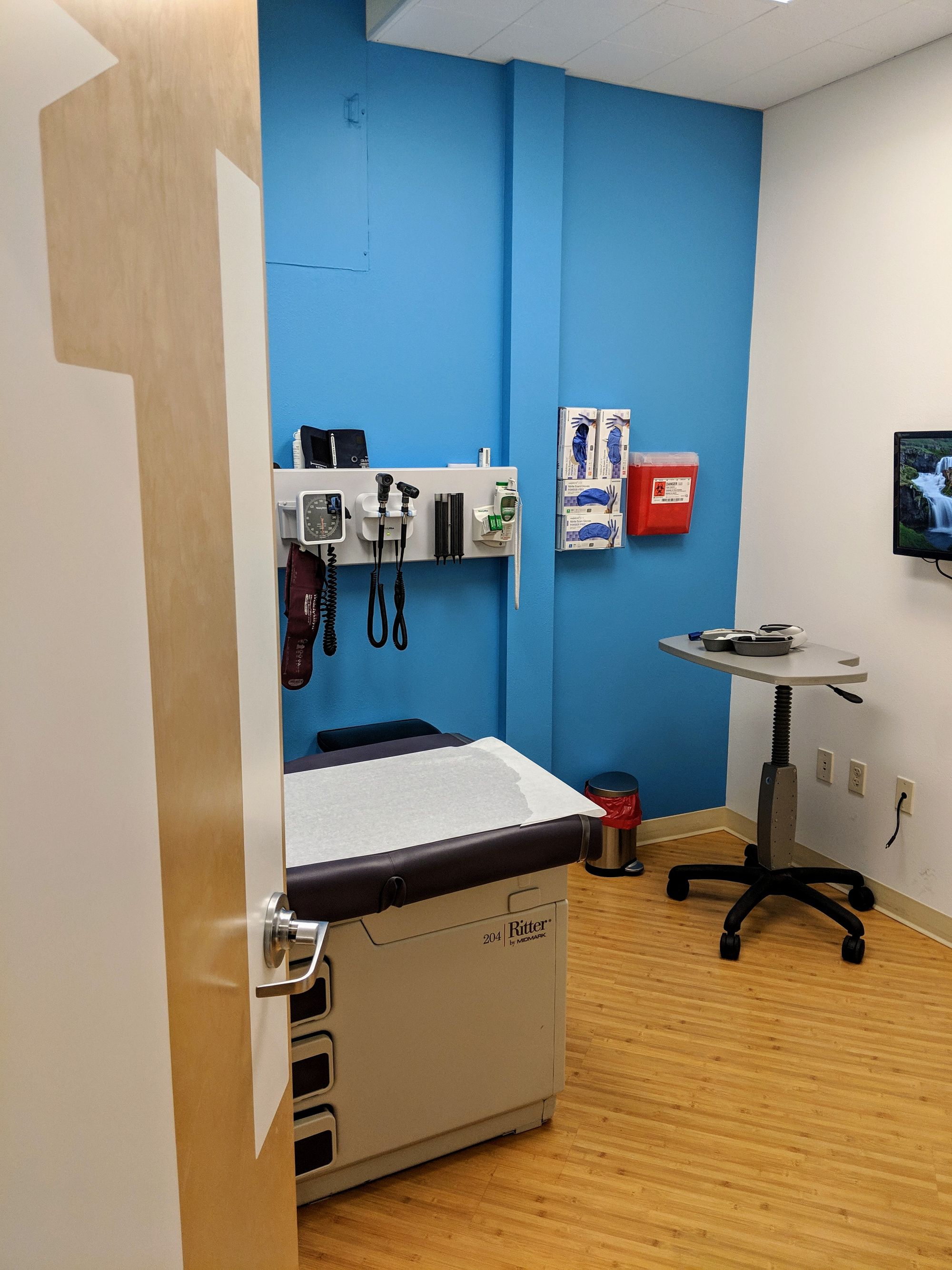 NE Broadway and 6th | ZoomCare | Better Care, Faster