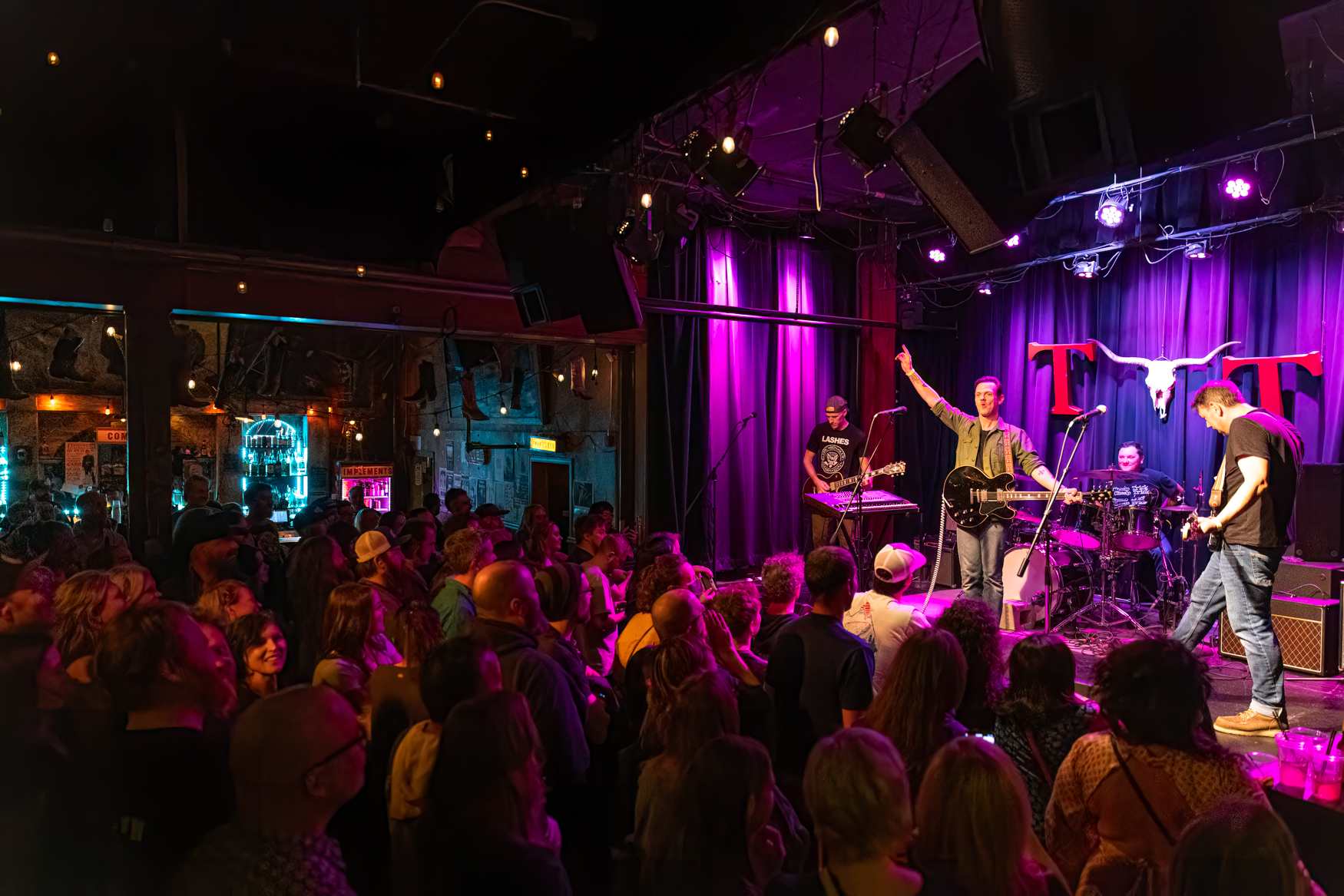 How to Work with Small Venues | Wrapbook