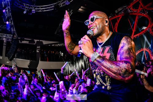 Flo Rida does it for the kids