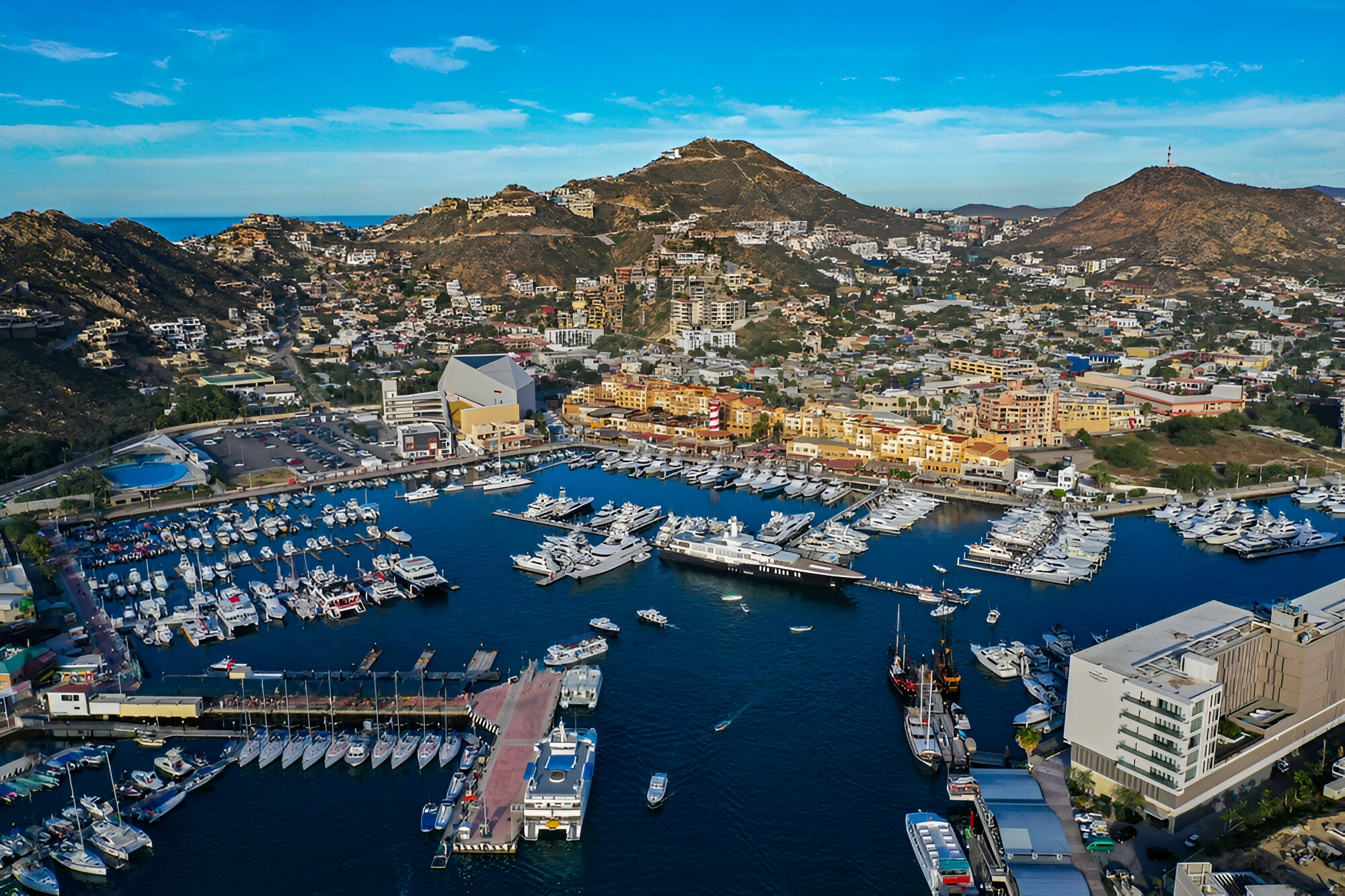 The Official Cabo Yacht Season Guide
