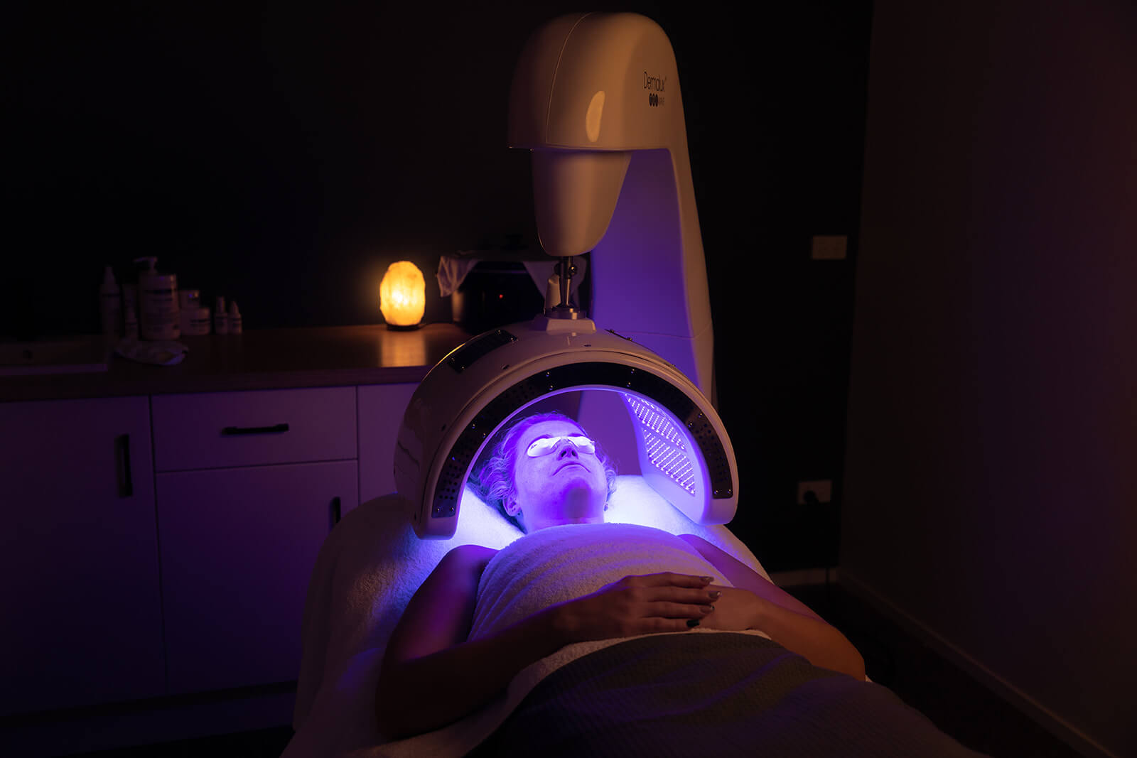 Dermalux LED Light Therapy | Dermalux Light Therapy
