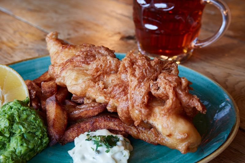 The Red Lion | Traditional English Pub with Rooms in Histon