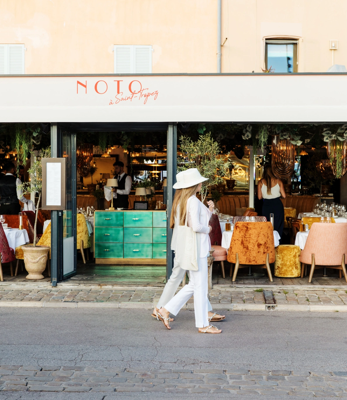 NOTO à Saint-Tropez | Restaurant festif signé Emilio Giagnoni