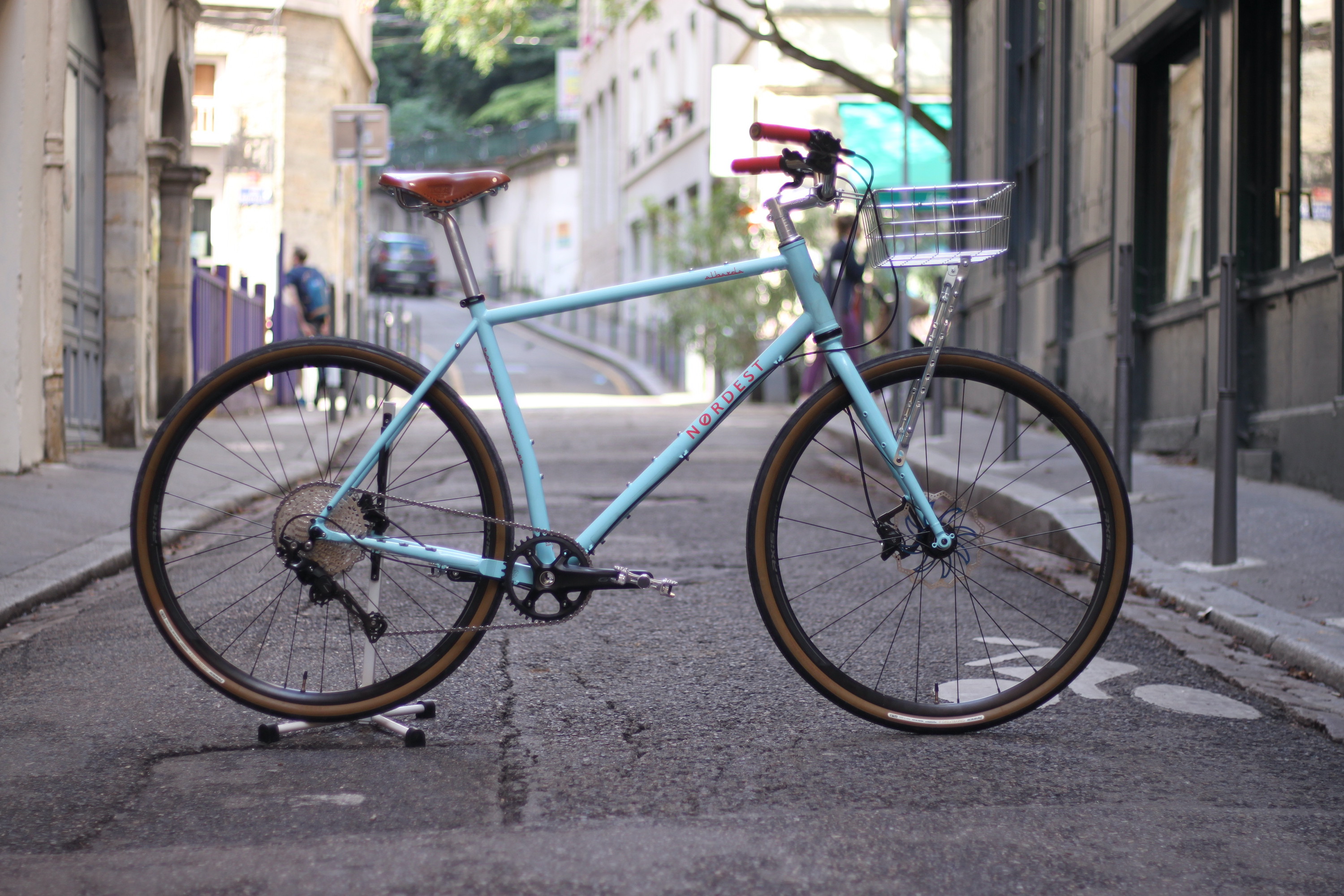 Montage Vélo de ville et rando Nordest Albarda - Montage à la carte