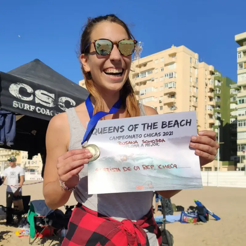 Rezervační systém Vlny Štvanice | půjčovna surfů, neoprenů a lodí | ceník