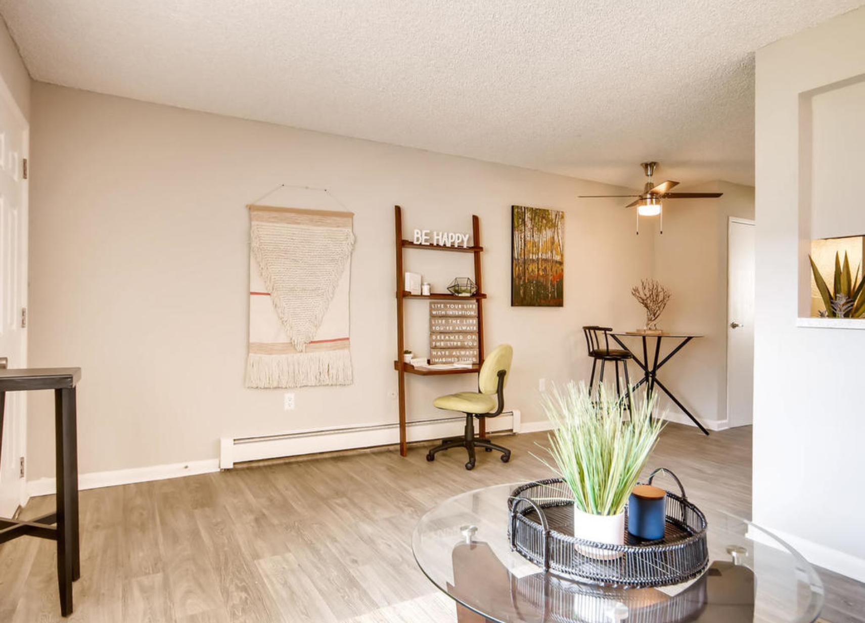 Luxury Apartment Lakewood - Lakewood Apartment for Rent | Mountain Vista