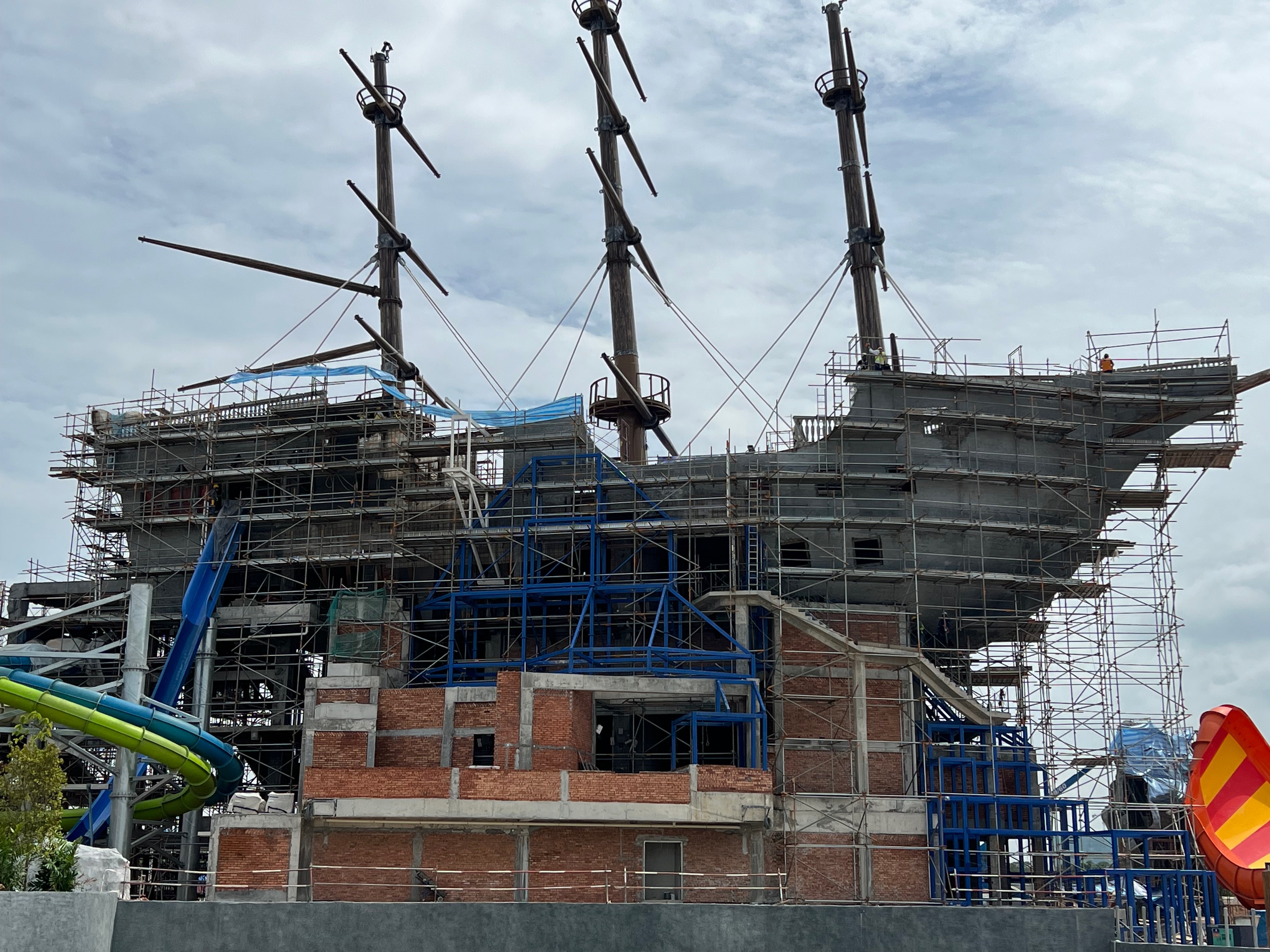 Pico Play creates ship icon for SplashMania | Pico Play | Attraction ...