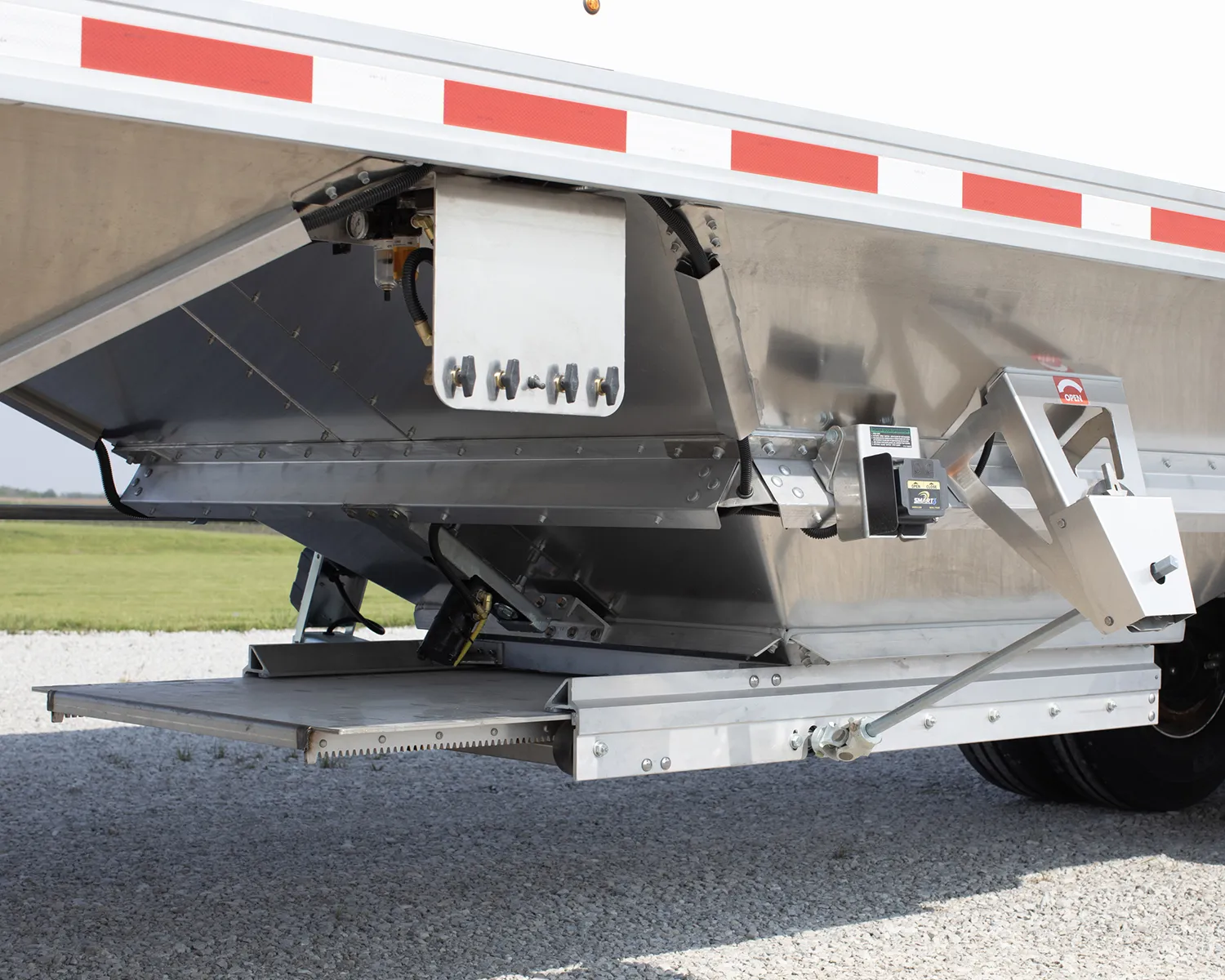 The New Standard for Grain Trailers | EBY GENERATION