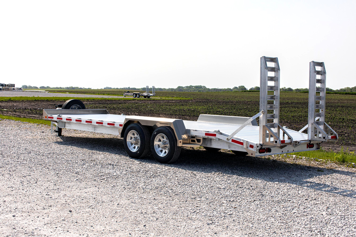 14K Low Pro Equipment Trailers | MH EBY
