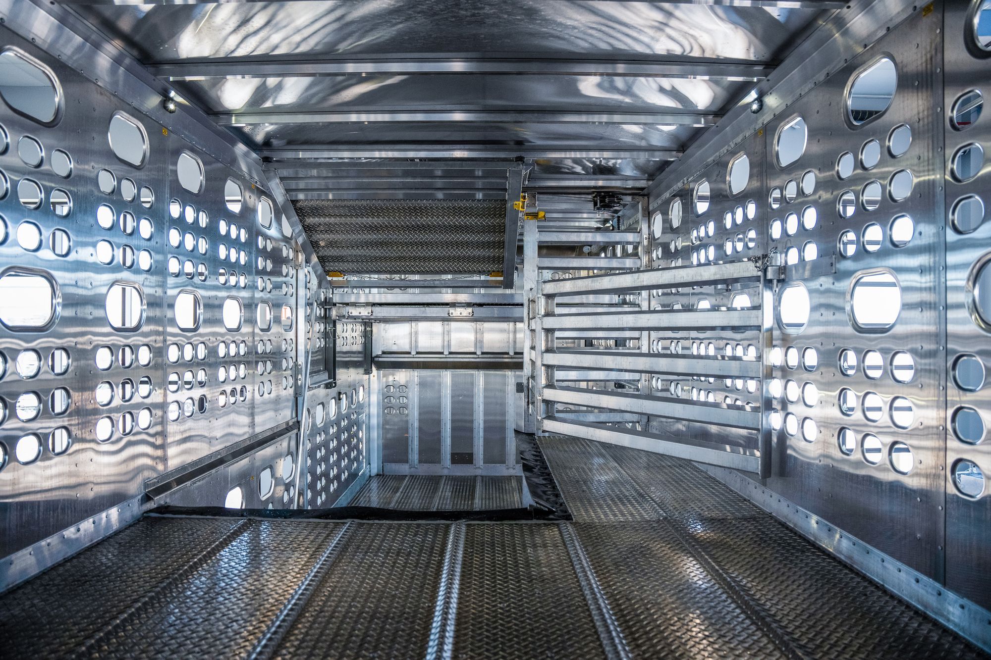 Trans Pork Livestock Semi Trailers | MH EBY