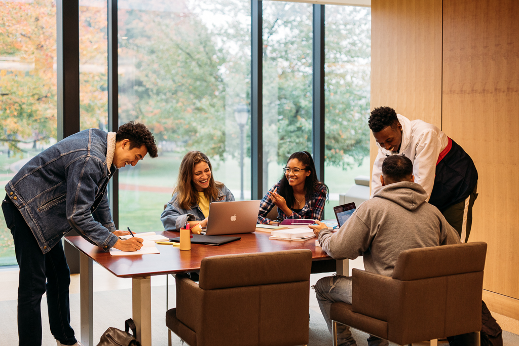 Handshake Mobile App for Universities
