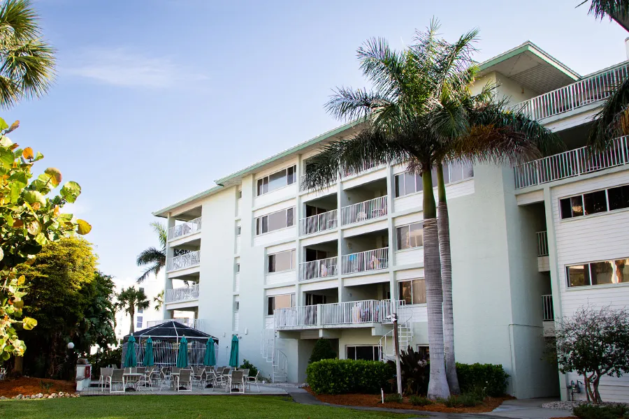 Map & Gallery | Calini Beach Club