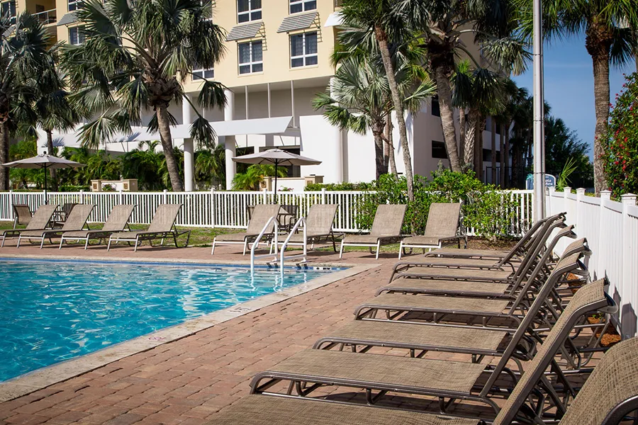 Map & Gallery | Calini Beach Club