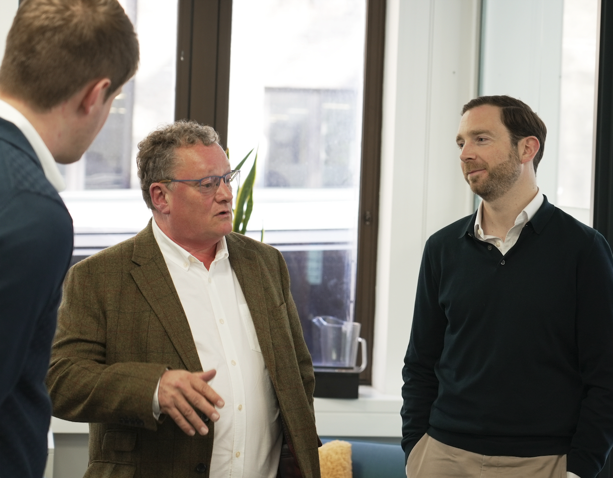 CADRO Business titan Gordon Hurst joins Cadro as Chairman